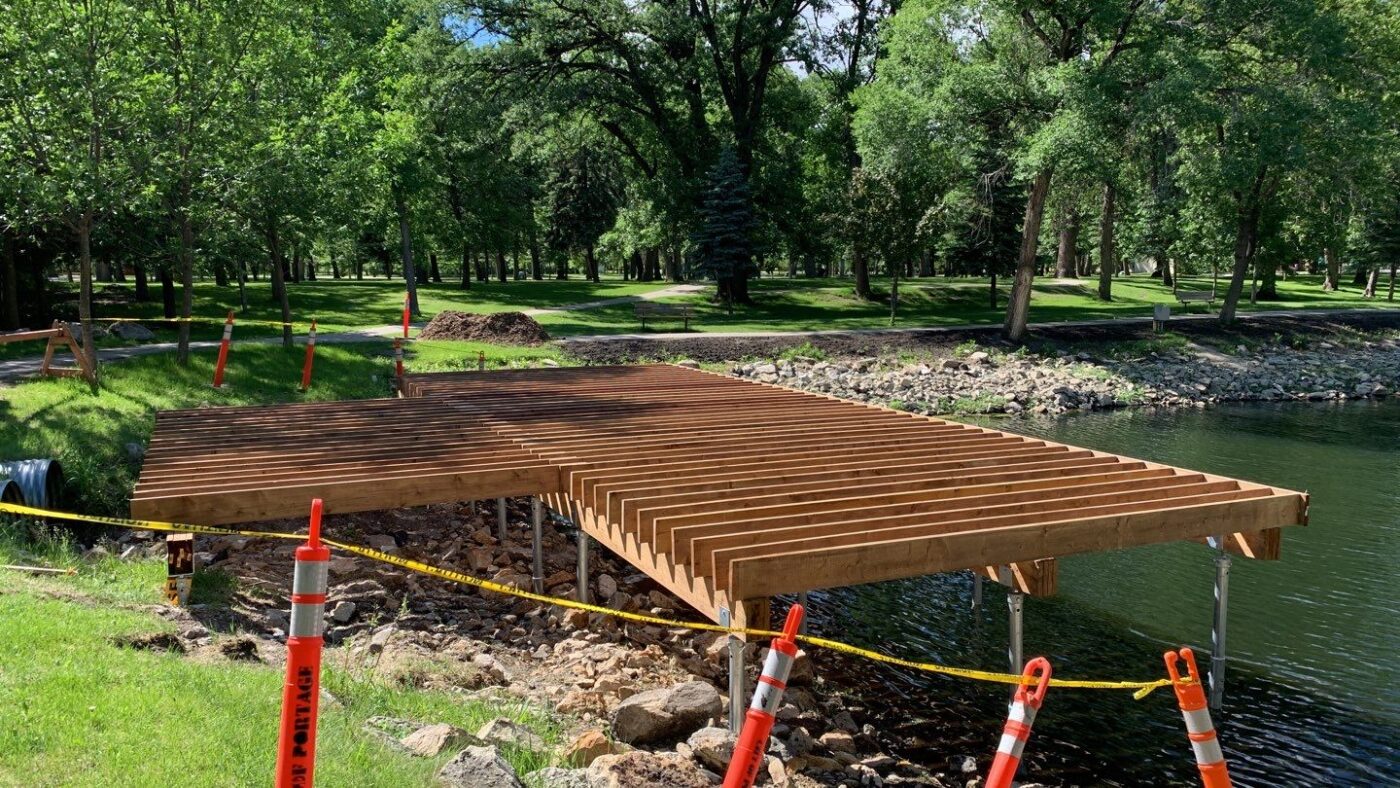 Installation de fondations dans l'eau avec pieux vissés - Pieux Vistech